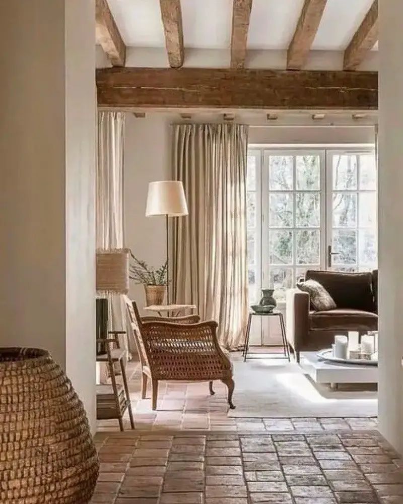 Savoir laisser du vide en décoration d'intérieur – MAISON CLÉMENCE HYAIS